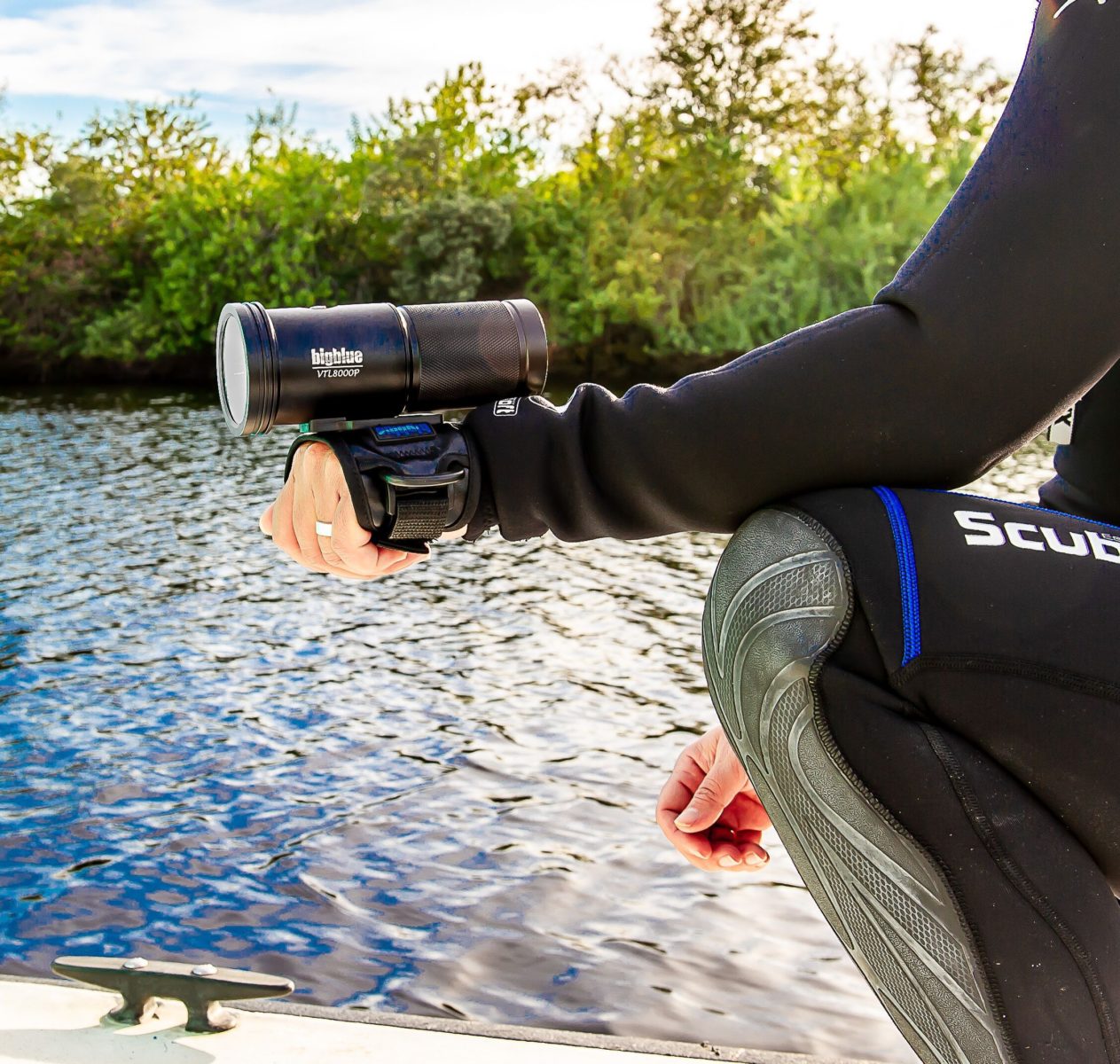 What You Need to Know: Dive Light Preventative Maintenance – Bigblue ...